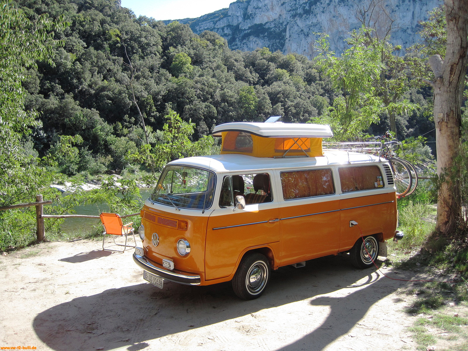 Lets see those Orange Vans | The Late Bay